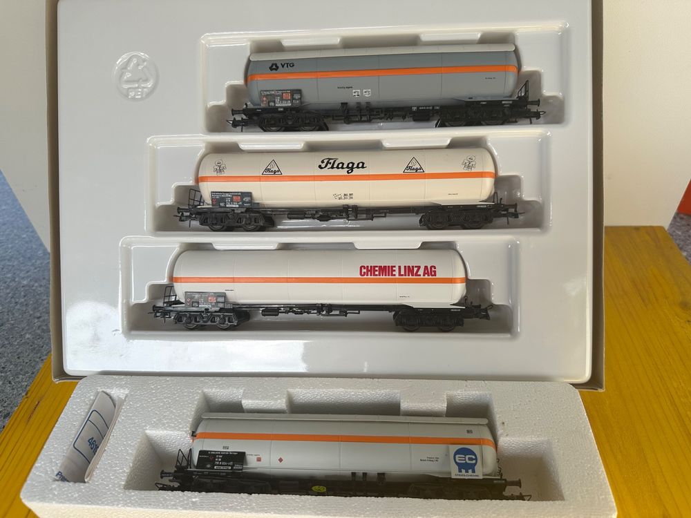 Roco 4 wagons gaz liquide (Gebraucht) in Aigle für CHF 60 – mit ...