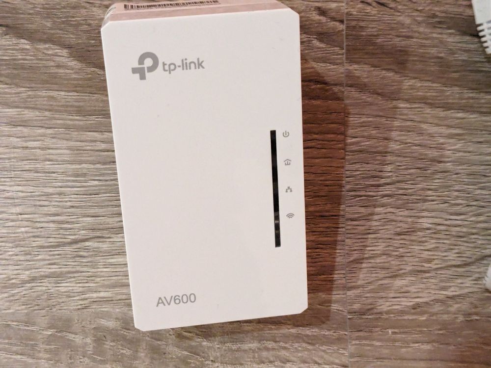 TP-Link W-Lan Erweiterung über Steckdose (Powerline) Kit (Gebraucht) in ...
