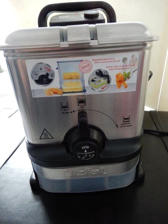 Tefal Friteuse Oleoclean Compact Fryer FR7016CH, 2L Oel (Gebraucht) in ...