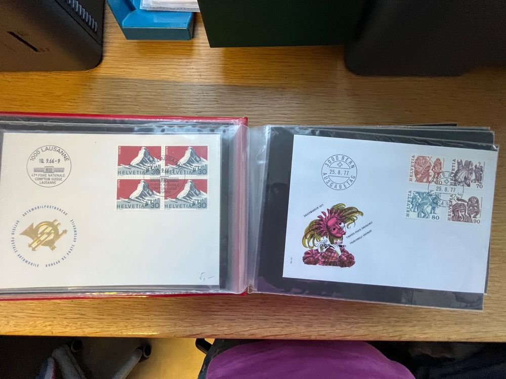Album mit 102 Schweizer FDC/Sonderstempel und Flugpost Beleg (Gebraucht) in Murgenthal für CHF 5 ...