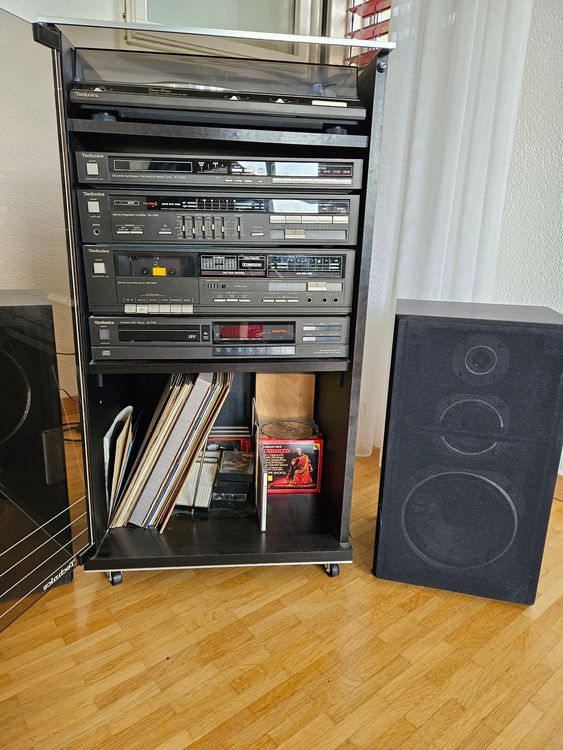 TECHNICS HiFi-Rack/Tower komplet mit 2 Lautsprechern | Acheter sur Ricardo
