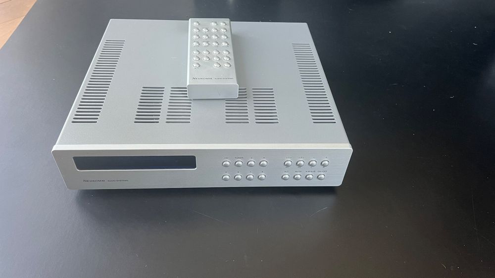 Verstärker Neukomm (Defekt) in für CHF 483 – nur Abholung auf Ricardo ...