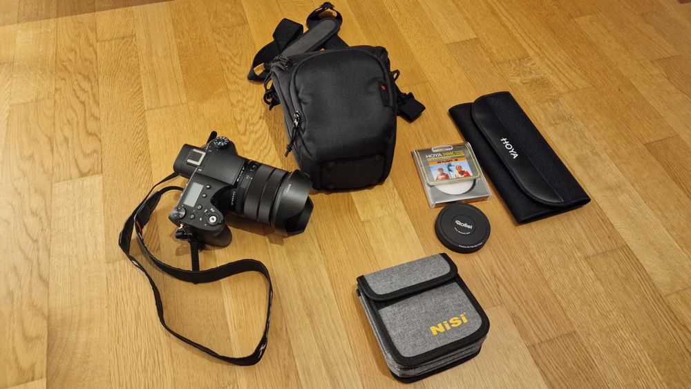 Neue Sony RX10 Mark 3 Kamera inkl. Tasche & Filter (Neu (gemäss ...