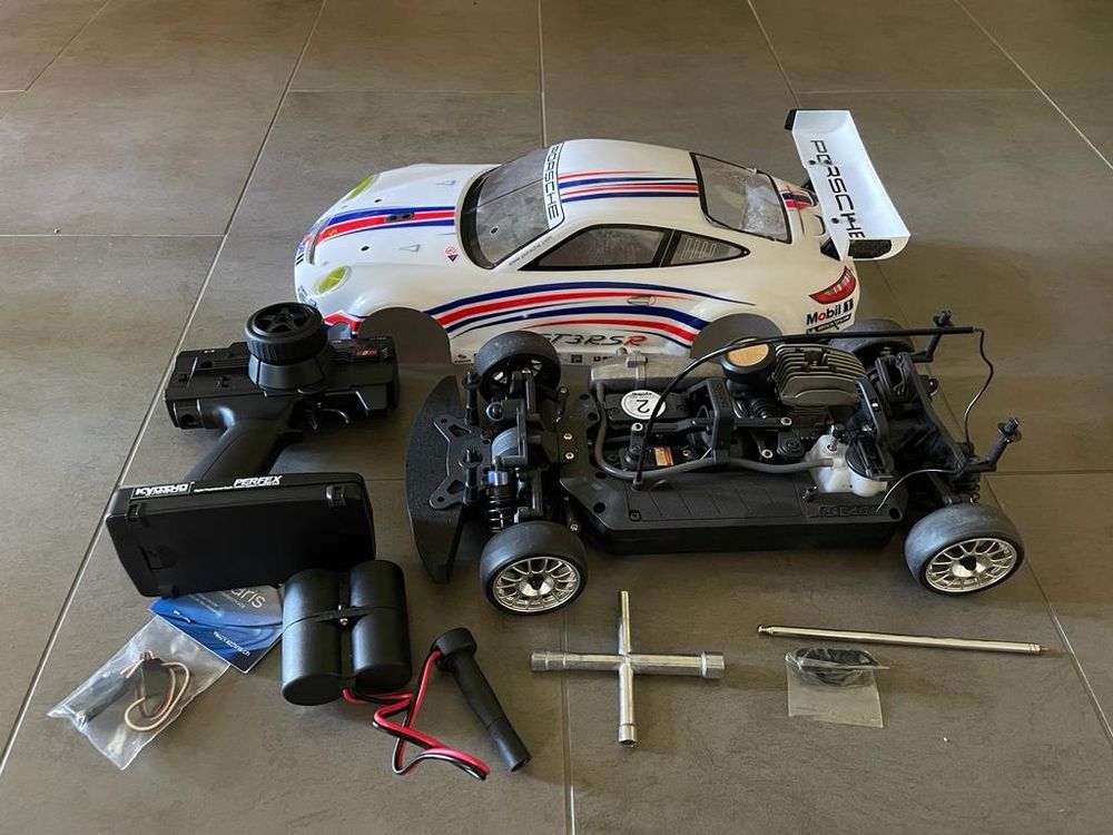 nitro SET KYOSHO GF16SG 015518 PORSCHE 911 GT3 RSR 34000 no. (Gebraucht ...