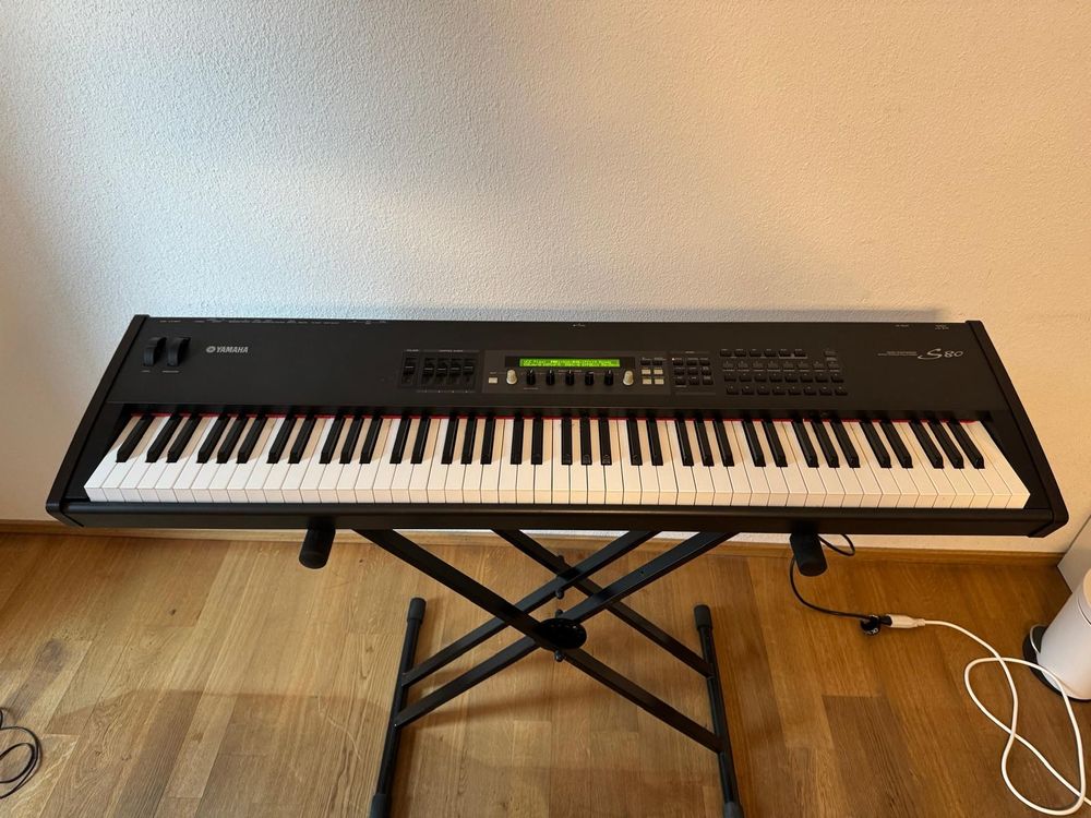 Yamaha S80 is an 88-weighted-Piano keys With Soft Bag | Kaufen auf Ricardo