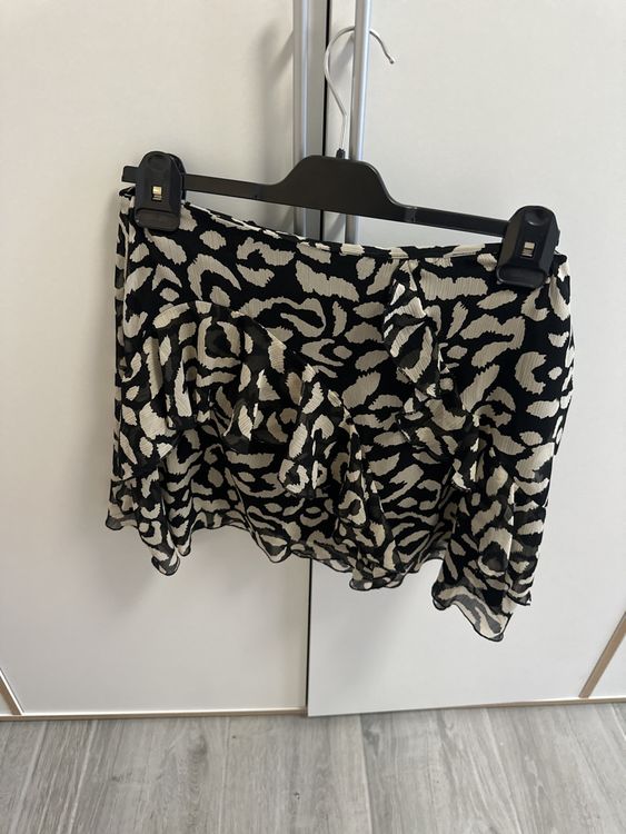 Zara Leopard Print Ruffle Skirt | Kaufen auf Ricardo