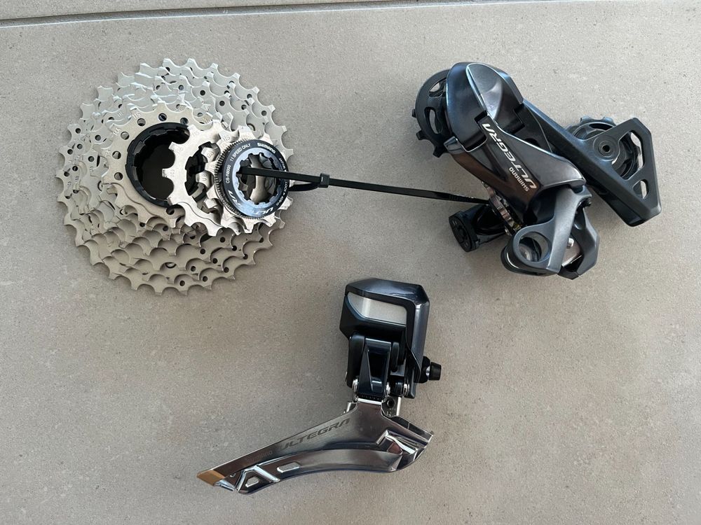 Shimano Ultegra DI2 2x11-fach Gruppe (Neu (gemäss Beschreibung)) in ...