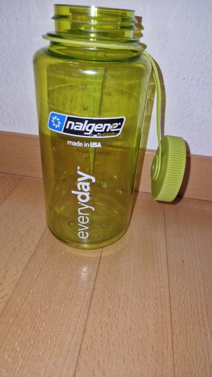 Nalgene Flasche Grün inkl. Trinkeinsatz (Gebraucht) in Oberrieden für ...