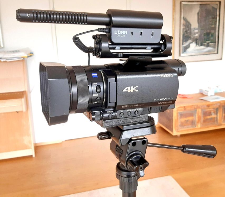 Sony FDR-AX 100E 4K Camcoder mit etxernem Mikrofon Extraakku (Gebraucht ...