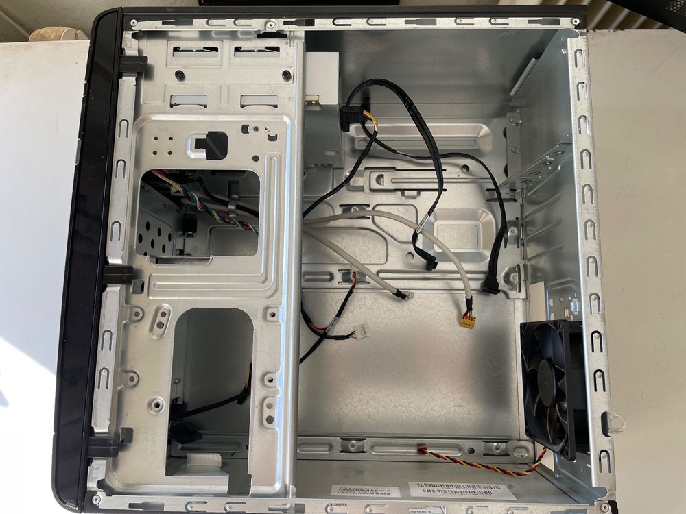 Tour pc compaq cq2000pc (Gebraucht) in für CHF 5.5 – mit Lieferung auf ...