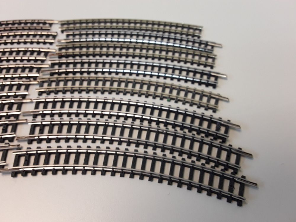 8 x Trix 4914 und 8 x Trix 4922 _ gebogene Gleise _ Spur N | Kaufen auf ...