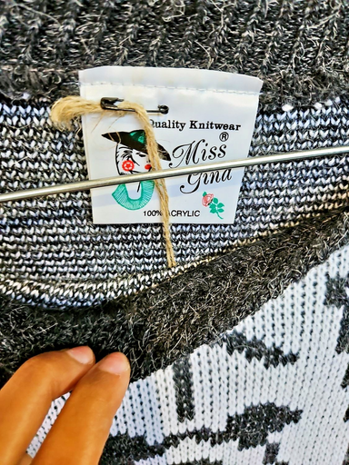 Miss Tina Grey Teddy Bear Knit Sweater - 100% Acrylic (Gebraucht) in ...