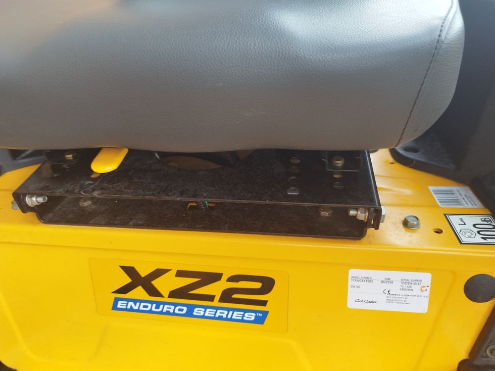 Aufsitzmäher cub Cadet MTD XZ2 | Kaufen auf Ricardo