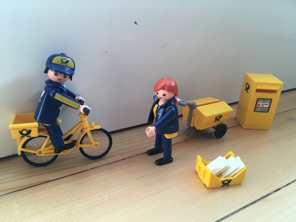 Playmobil Postbote mit Fahrrad (Gebraucht) in Bern für CHF 5 – mit ...