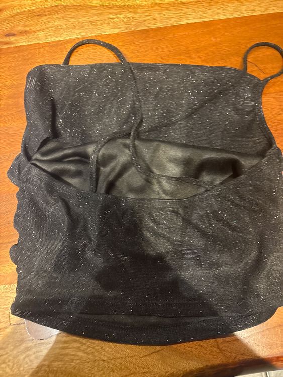 Glitzer Top Schwarz, Neckholder Style, perfekt für den So... (Gebraucht ...