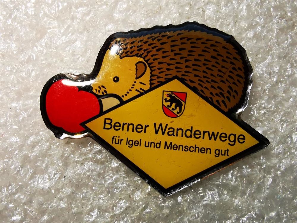 Ansteckpin: Berner Wanderwege (Gebraucht) in Oppligen für CHF 1 – mit ...