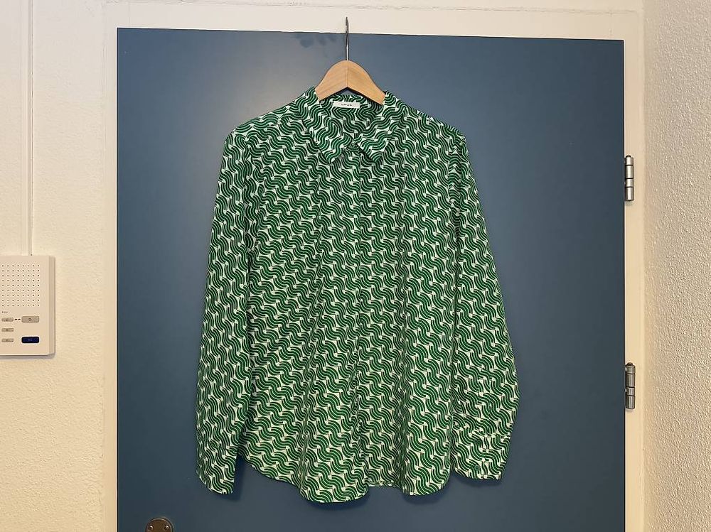 Opus sommerliche Bluse Gr. 40 (Gebraucht) in Zürich für CHF 30 – mit Lieferung auf Ricardo kaufen