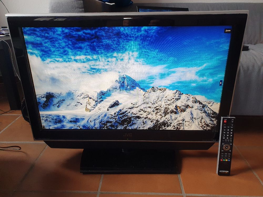 JVC LT-32DP8BT 32" LCD TV with Remote (Gebraucht) in Aathal-Seegräben für CHF 10 – nur Abholung ...