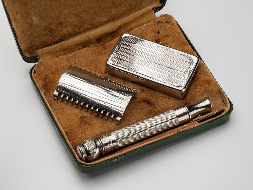 Antiquität Antiker Rasierer Gillett mit Box "silber" | Kaufen auf Ricardo