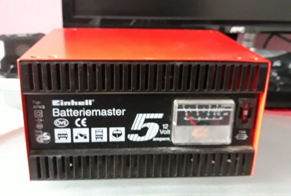 Batterieladegerät 12V | Kaufen auf Ricardo