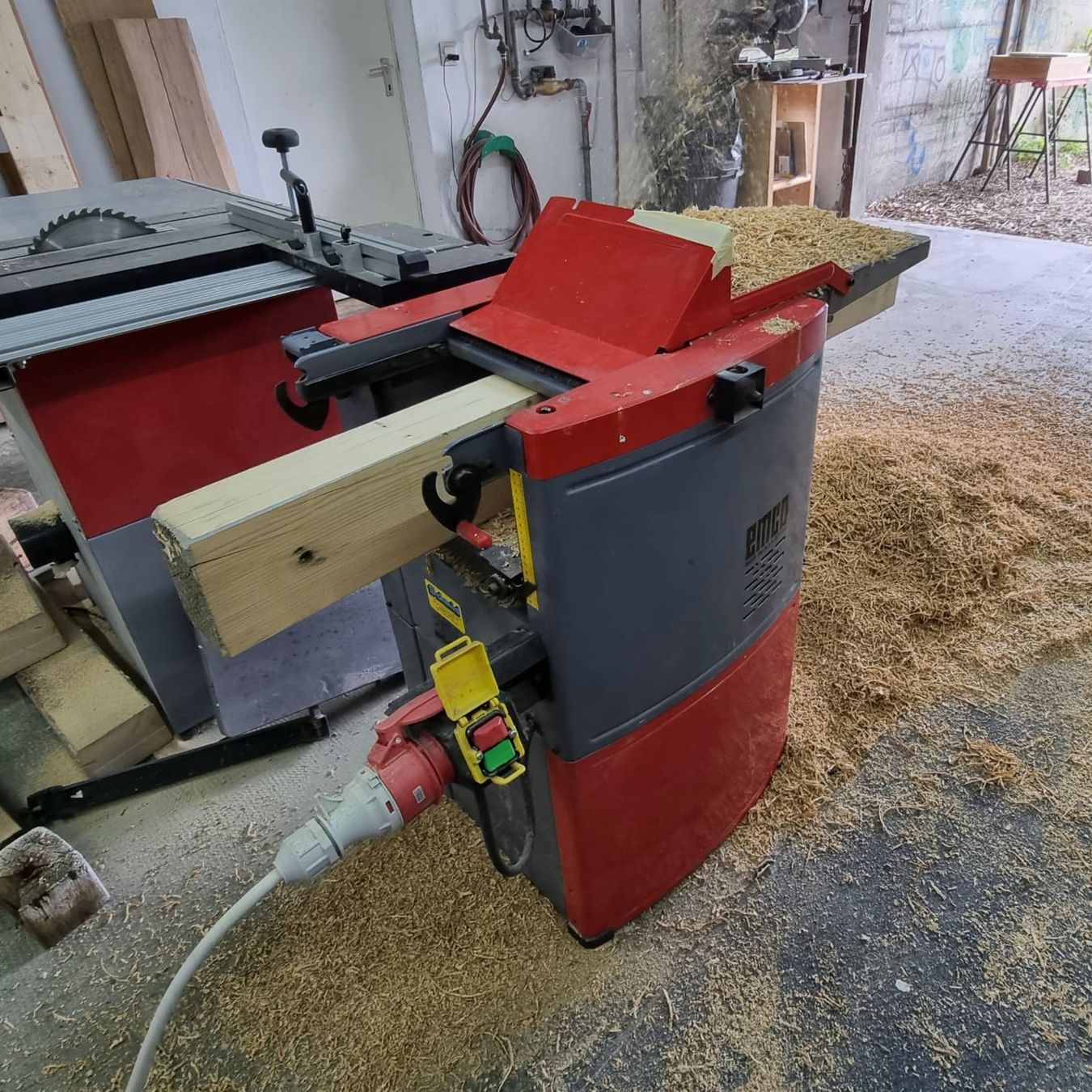 Anrichte und Dickenhobel EMCO MH30 (Gebraucht) in Zeneggen für CHF 430 ...