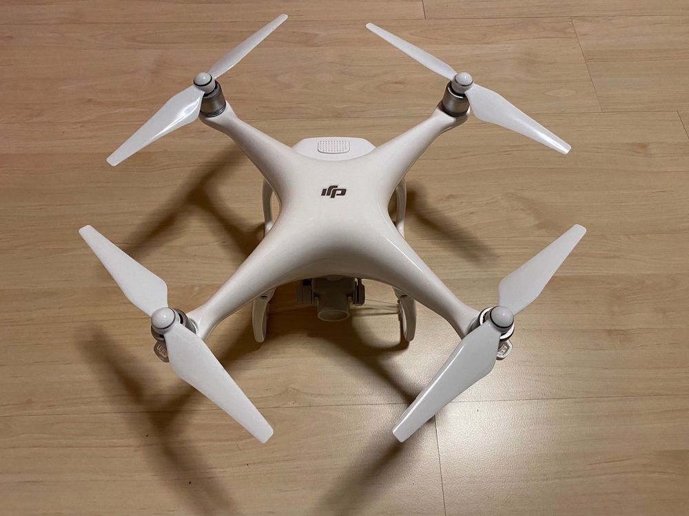 DJI Phantom 4 gebraucht / guter Zustand | Kaufen auf Ricardo