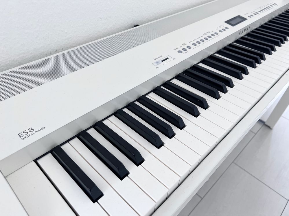 Kawai ES8 Digital Piano (E-Piano) white (Gebraucht) in Basel für CHF 600 – nur Abholung auf ...