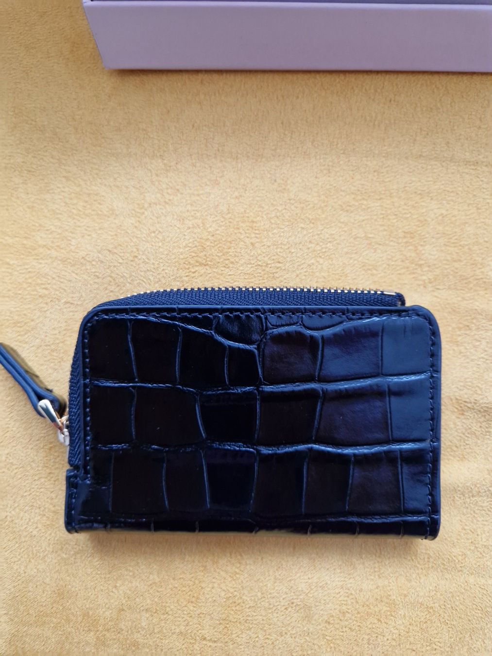 Élégant porte-monnaie Coccinelle noir, état, comme neuf. (Neuf avec ...