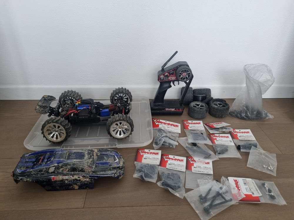 Traxxas E-Revo 1/16 VXL, Fernsteuerung & diverse Ersatzteile (Gebraucht) in Wettswil für CHF 80 ...