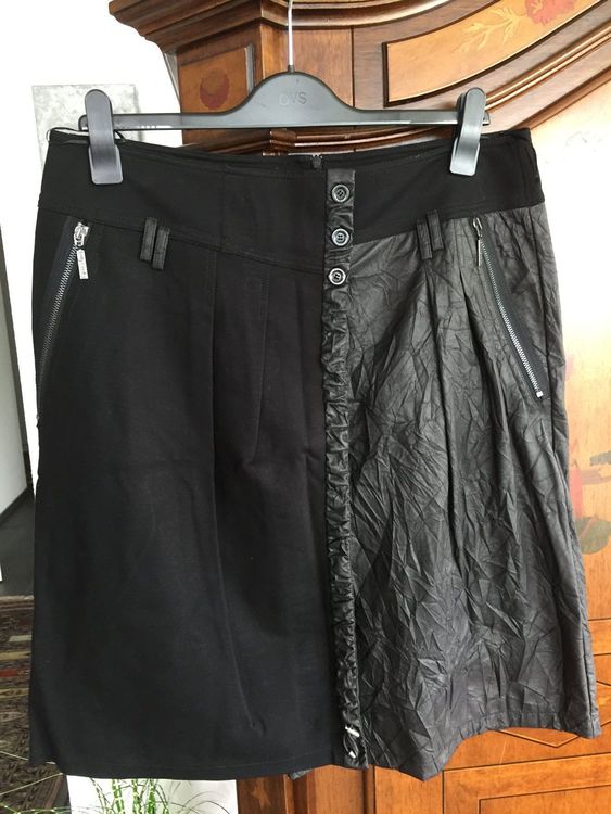 Jupe (Neu (gemäss Beschreibung)) in Inwil für CHF 12 – mit Lieferung ...