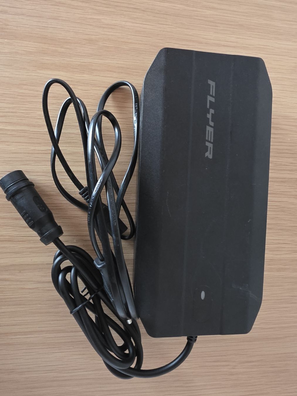 Flyer E-Bike Ladegeräte FIB Akku | Kaufen auf Ricardo