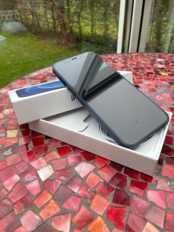 APPLE iPHONE 64 GB blue (Neu und originalverpackt) in Trimbach für CHF ...