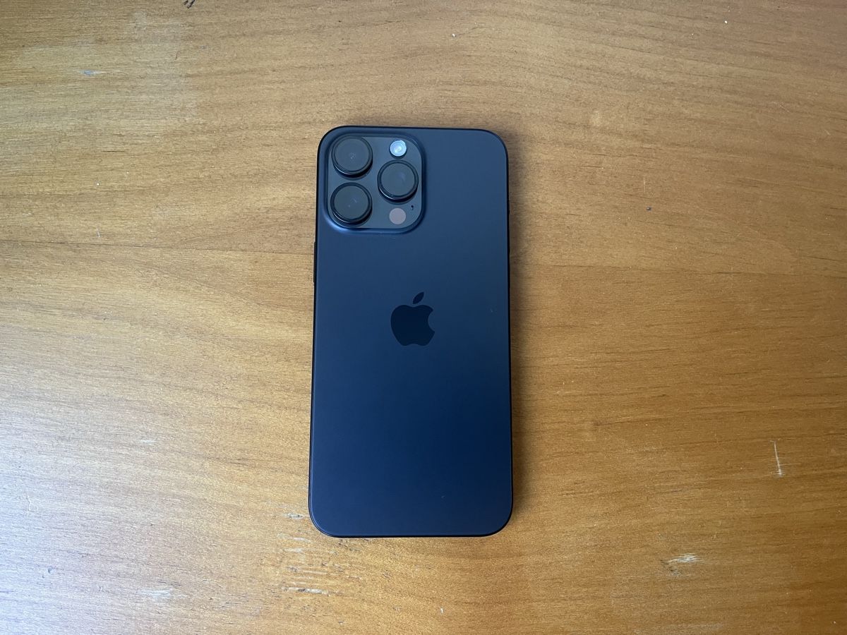 APPLE iPhone 15 Pro Max iCloud gesperrt (Defekt) in Muttenz für CHF 239 ...