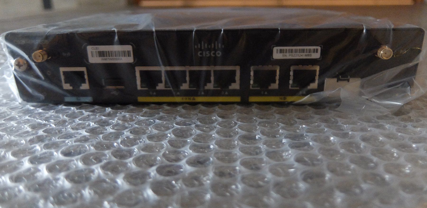 Routeur Cisco ISR 900 C921-4PLTEGB (Gebraucht) in Basel für CHF 220 ...