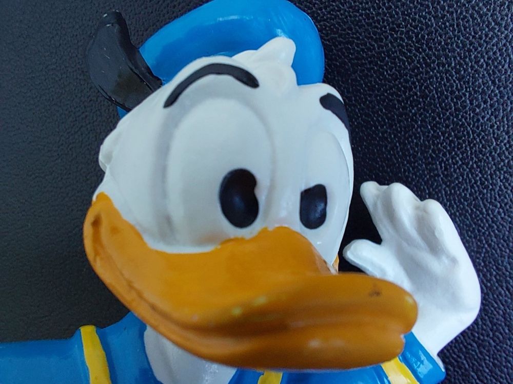 Donald Duck BULLY Figur (Gebraucht) in Rütihof für CHF 5 – mit Lieferung auf Ricardo kaufen