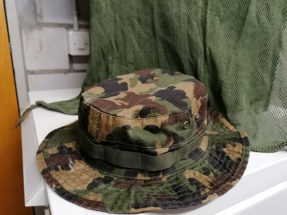 Bonnie Hut Schweizer Armee (Gebraucht) in Niederönz für CHF 103 – mit ...
