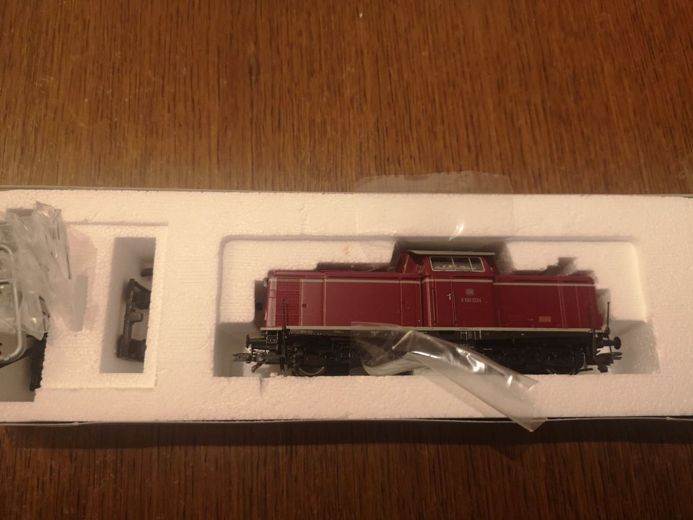 Roco V100 Diesellok digital mit Lenz-Decoder (Defekt) in für CHF 150 ...