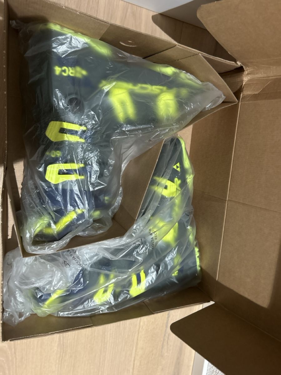 Fischer RC4 60 JR GW Skischuhe, Neu, Grosse 42 (Neu und ...