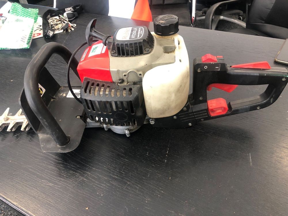 Motor Heckenschere Robin HT250LA ab 1.- (Gebraucht) in Rorschach für ...