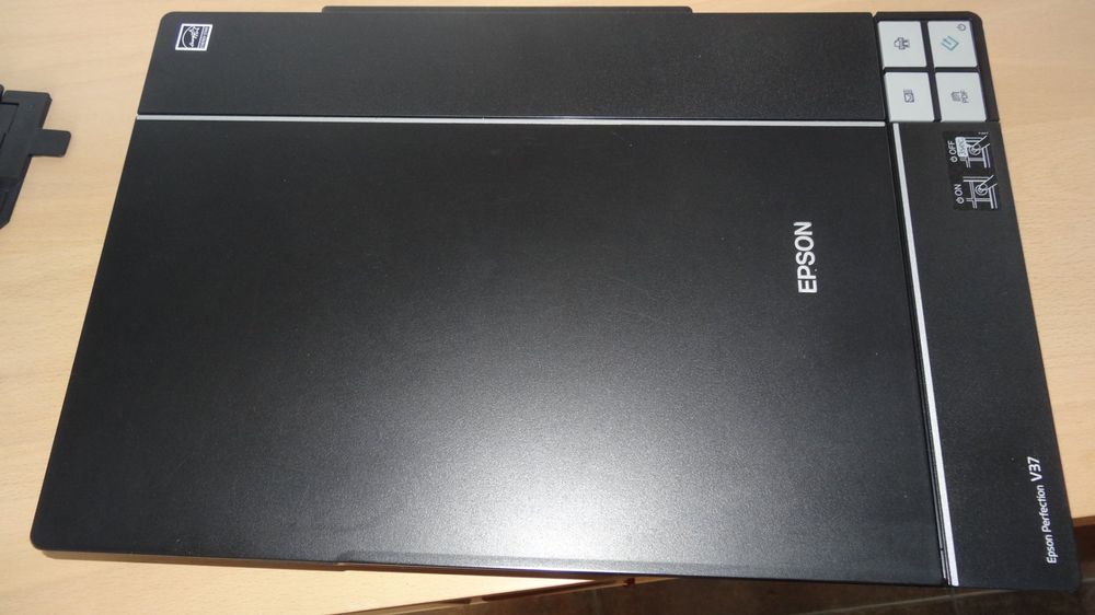 Epson Perfection Flachbett Scanner V37 | Kaufen auf Ricardo