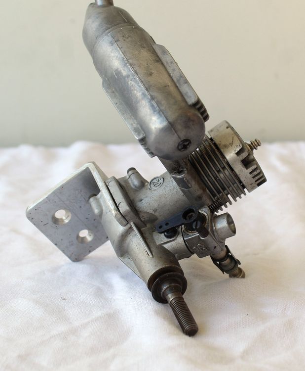 Vintage Flugmodellmotor OS MAX 20 FP E-2030 (Gebraucht) in Zürich für ...