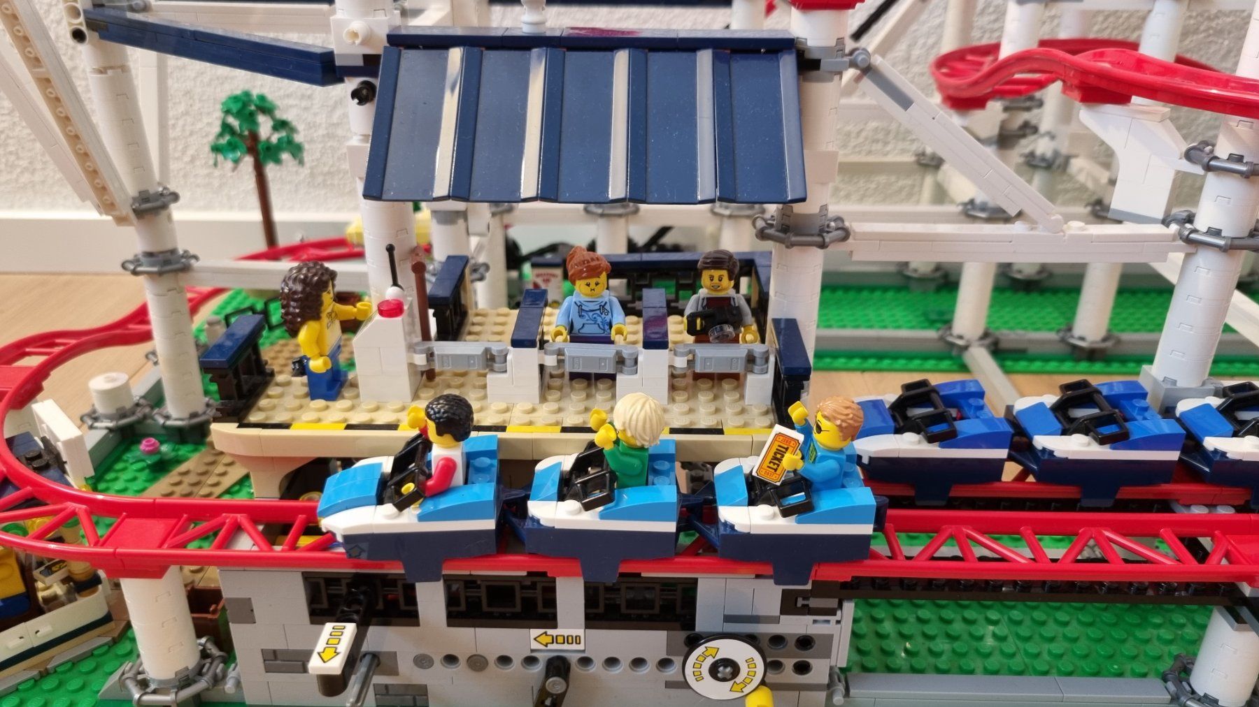 LEGO Creator Roller Coaster EXPERT 10261 (Seltenes Set) (Gebraucht) in ...