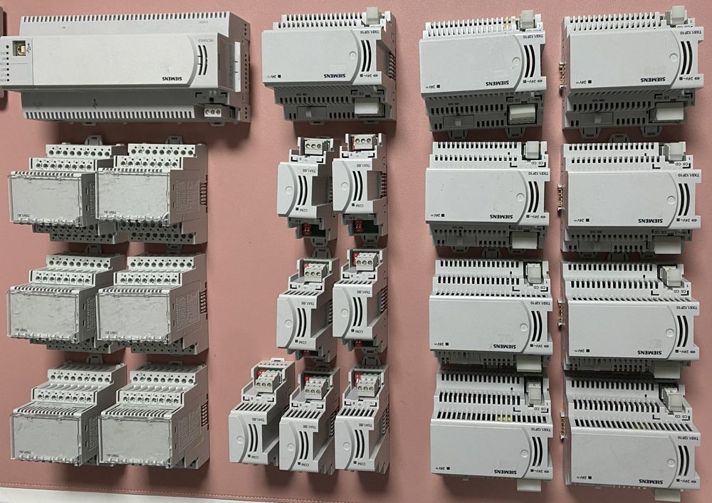 Siemens Desigo PXC100-E.D, TXM1.8U,TXM1.8U Gebäude Automatio | Kaufen ...