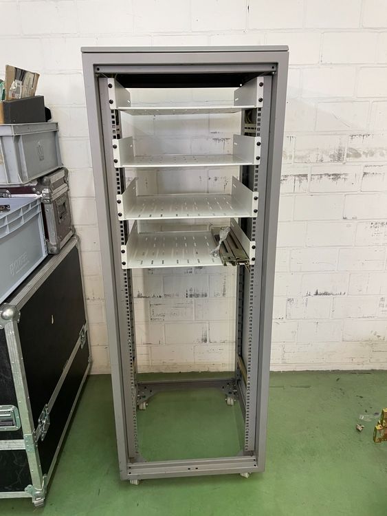 Serverschrank | Kaufen auf Ricardo
