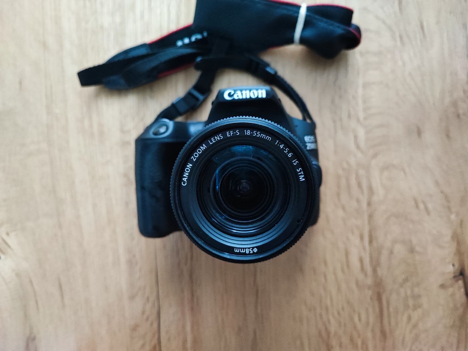 Canon EOS 250D Spiegelreflexkamera EFS 18-55mm - Top Zustand (Gebraucht) in Röschenz für CHF 399 ...