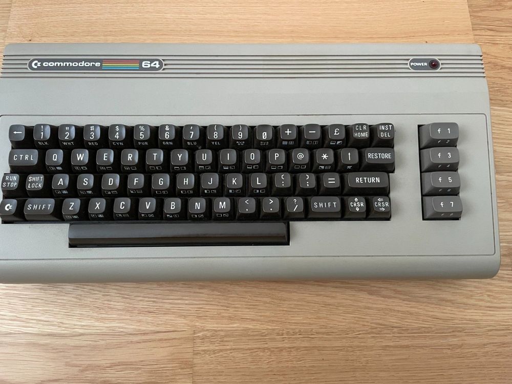 Commodore 64 Baujahr 1989 | Kaufen auf Ricardo