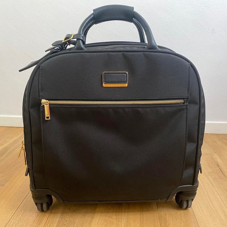 TUMI Larkin Compact Carry-on Schwarz (Gebraucht) in für CHF 48 – mit ...