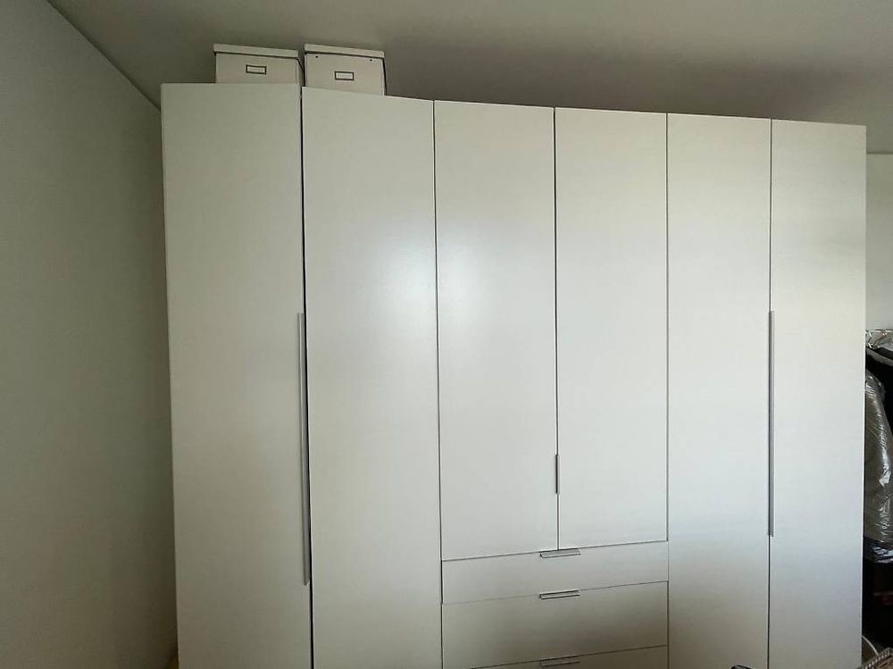 Livique Kleiderschrank Jagor (Gebraucht) in Zürich für CHF 140 – nur ...