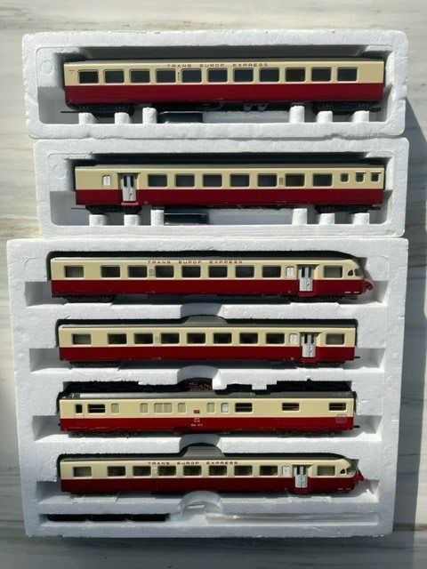 LIMA 149812 TEE Gottardo SBB 4 teilig mit 2 Zusatzwagen (Gebraucht) in Bettlach für CHF 260 ...