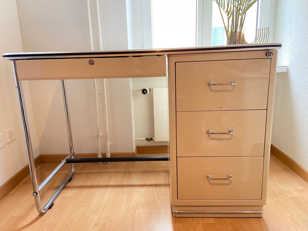 Vintage Metall Schreibtisch / Pult | Kaufen auf Ricardo